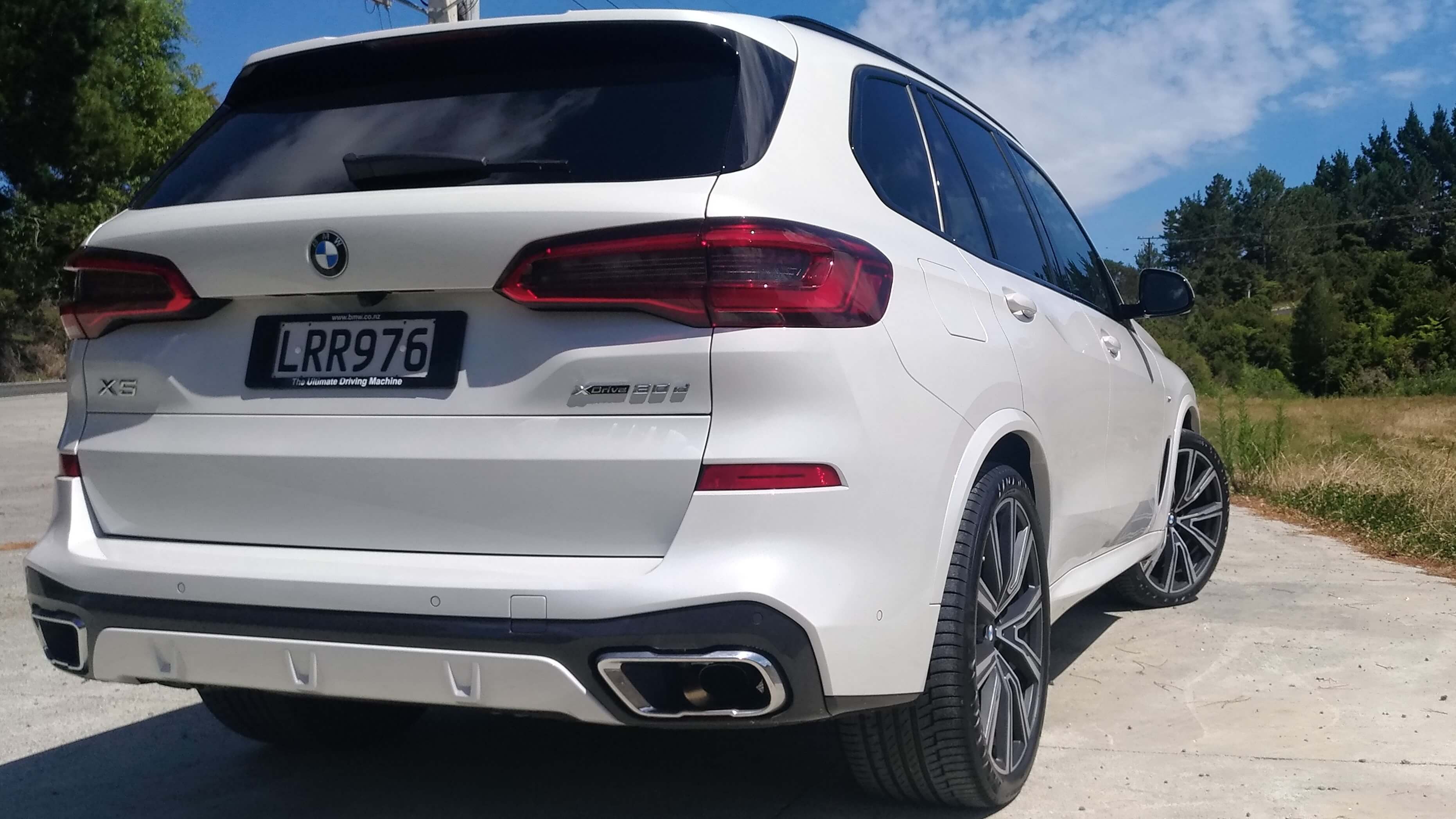 The Big Beemer is Back | Tarmac Life | Motoring | Tech | Experiences