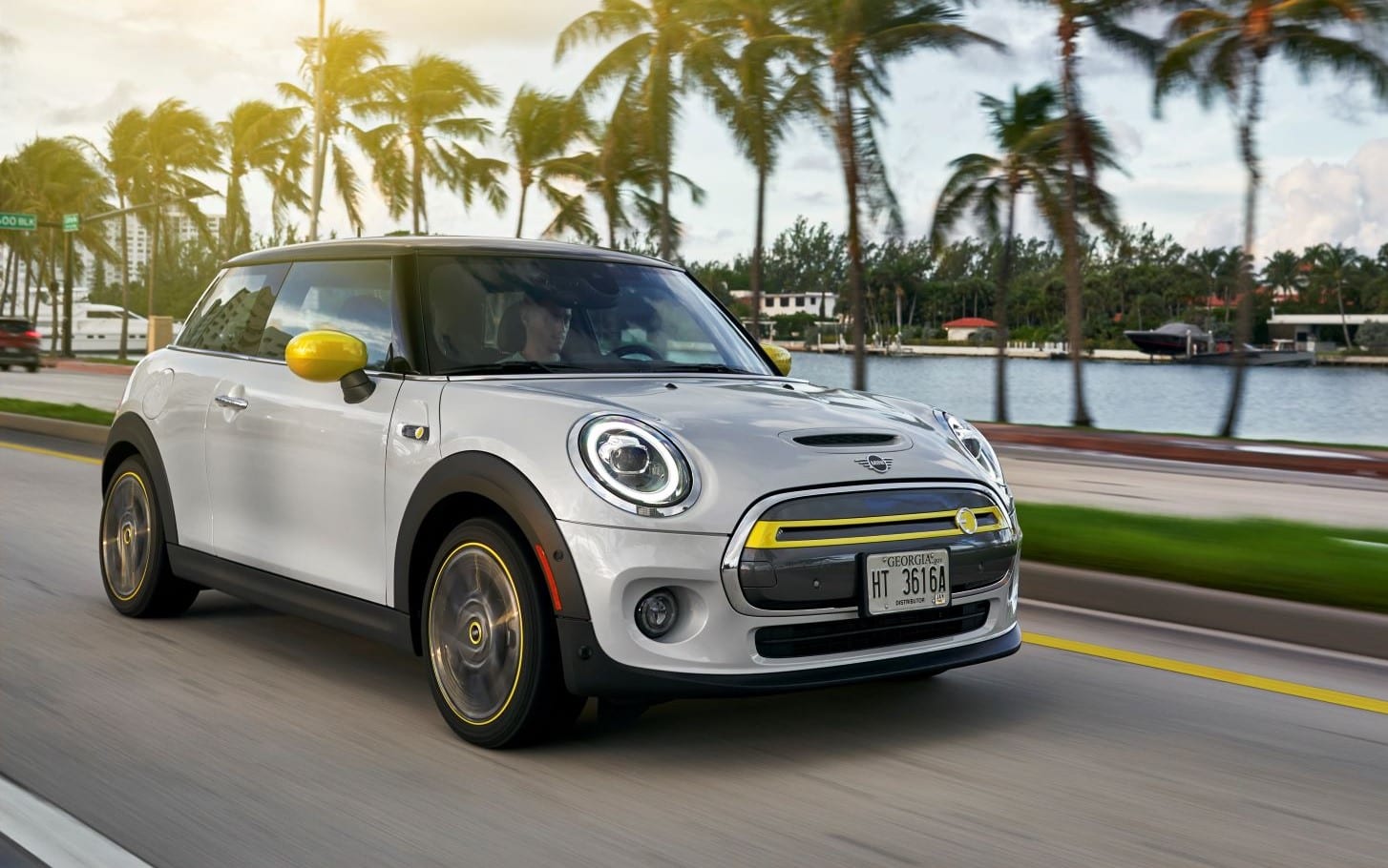 NZ specs and 'charge' for all-new Mini Electric Hatch | Tarmac Life ...