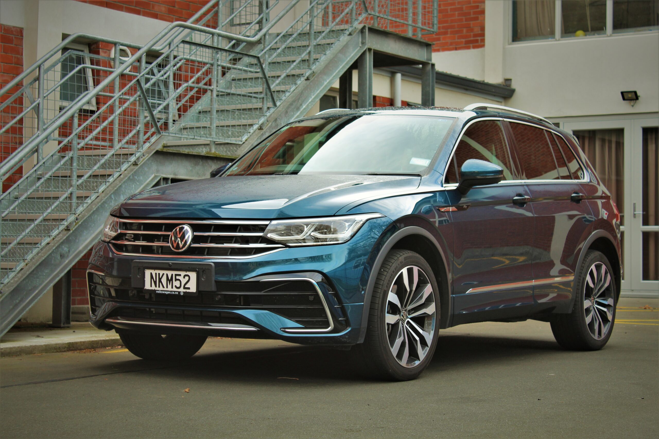 Nip and Tuck: Volkswagen Tiguan R-Line Review | Tarmac Life | Motoring ...