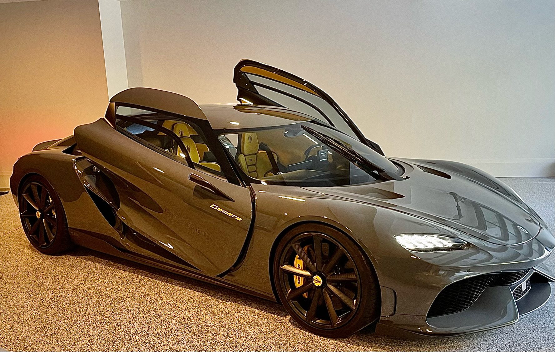 The Pinnacle of Hypercar Grand Touring: Koenigsegg Gemera | Tarmac Life ...