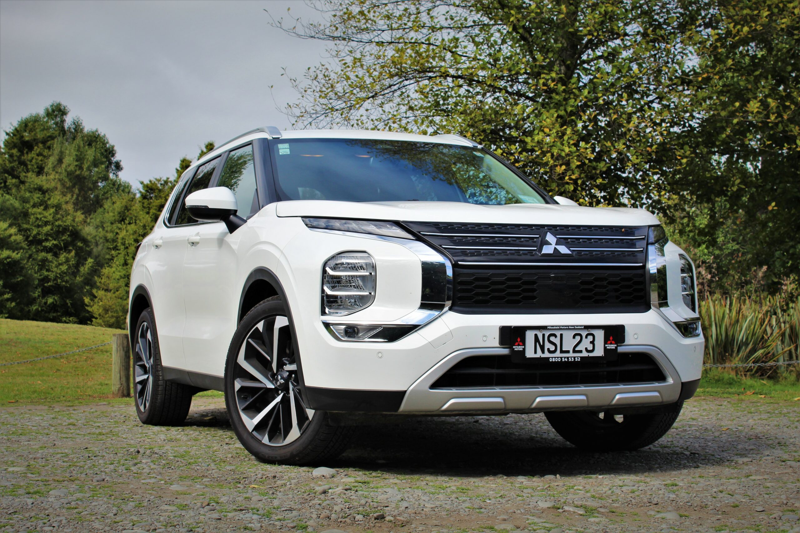 Outlander Excels: 2022 Mitsubishi Outlander XLS Review | Tarmac Life ...