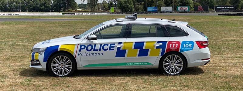 ŠKODA SUPERB iV approved for NZ Police operational testing | Tarmac ...